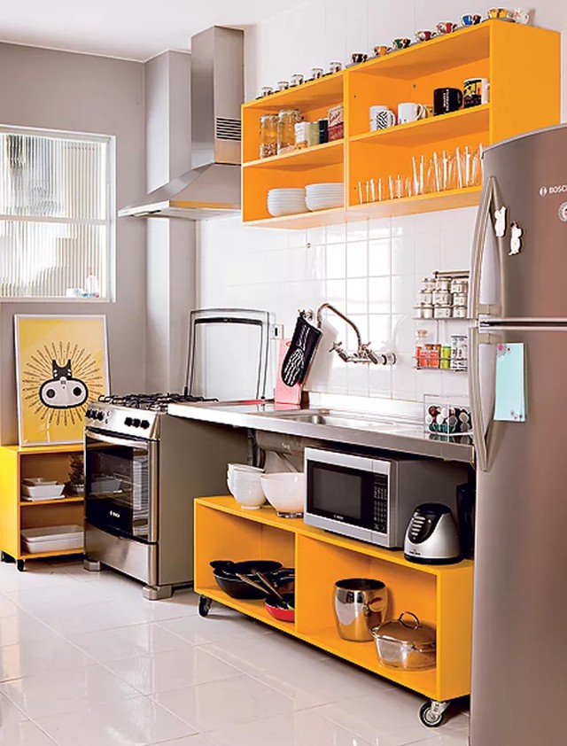 Cozinha sem armários: prós e contras, dicas e 12 ideias para se inspirar!