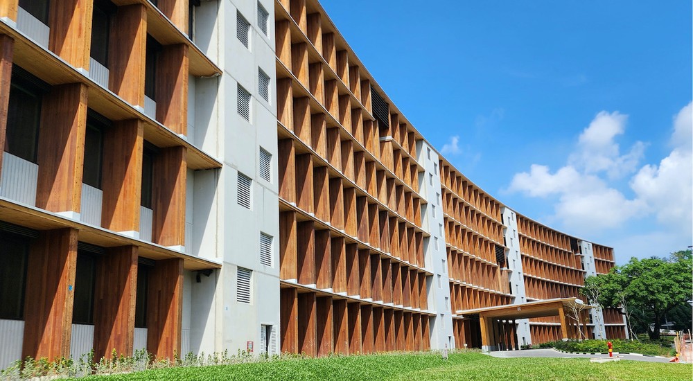 Maior prédio de madeira da Ásia é inaugurado em Cingapura