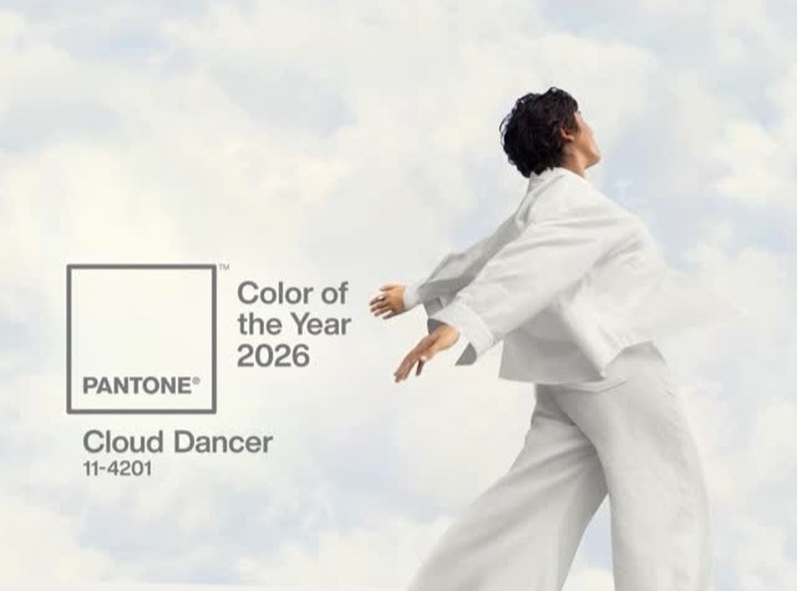Cloud Dancer, branco suave e etéreo, é eleita a cor de 2026 pela Pantone