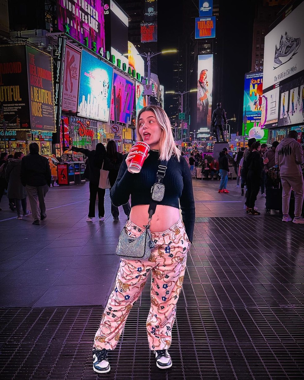 Viih Tube faz compartilha "rotina de turista" em Nova York | Viagem ...