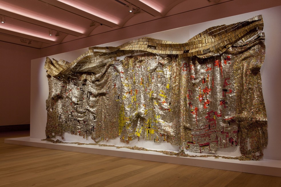 Artista El Anatsui protagoniza próximo Turbine Hall no Tate Modern ...