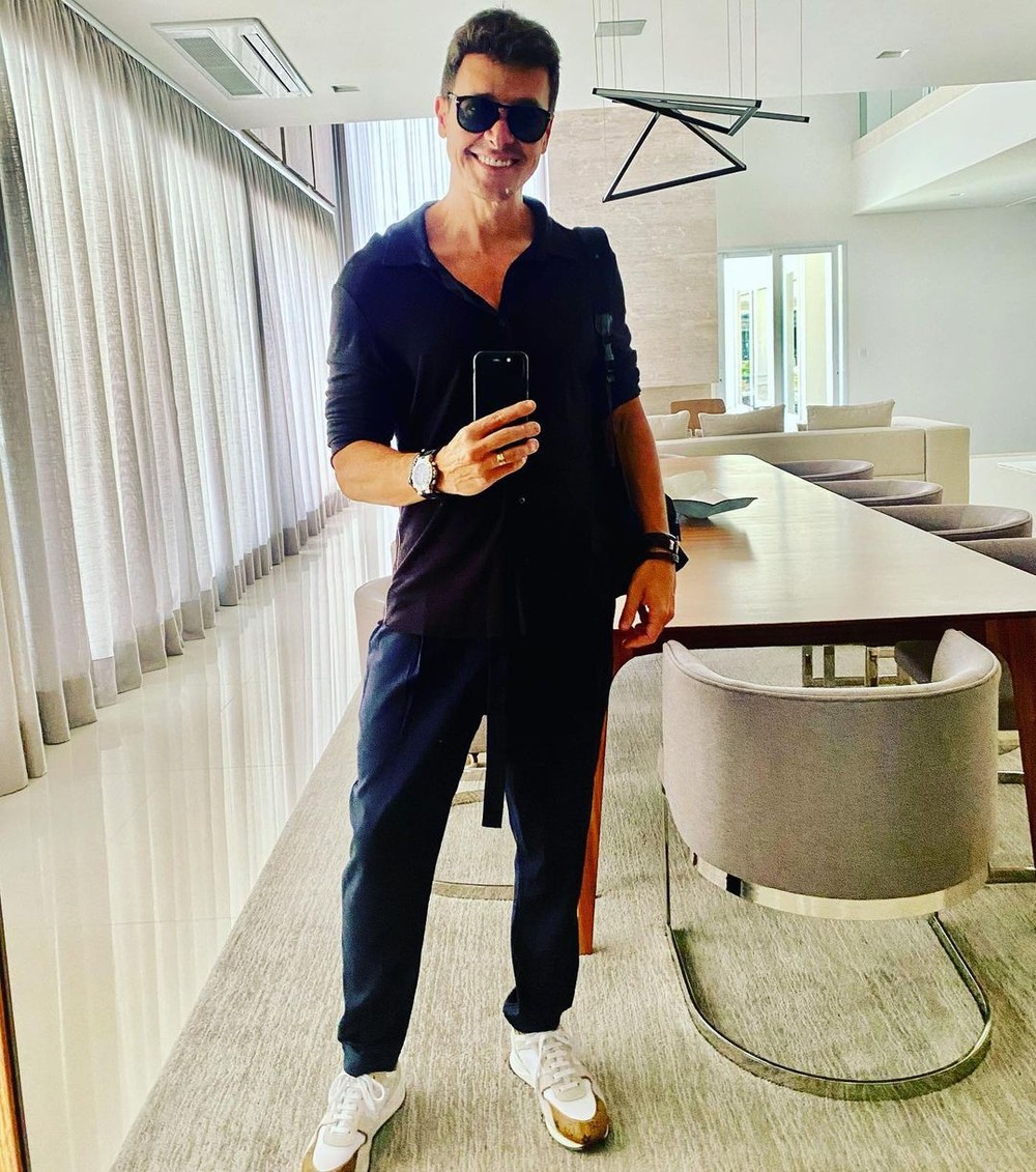 Rodrigo Faro faz 50 anos: conheça a mansão onde o apresentador mora com ...