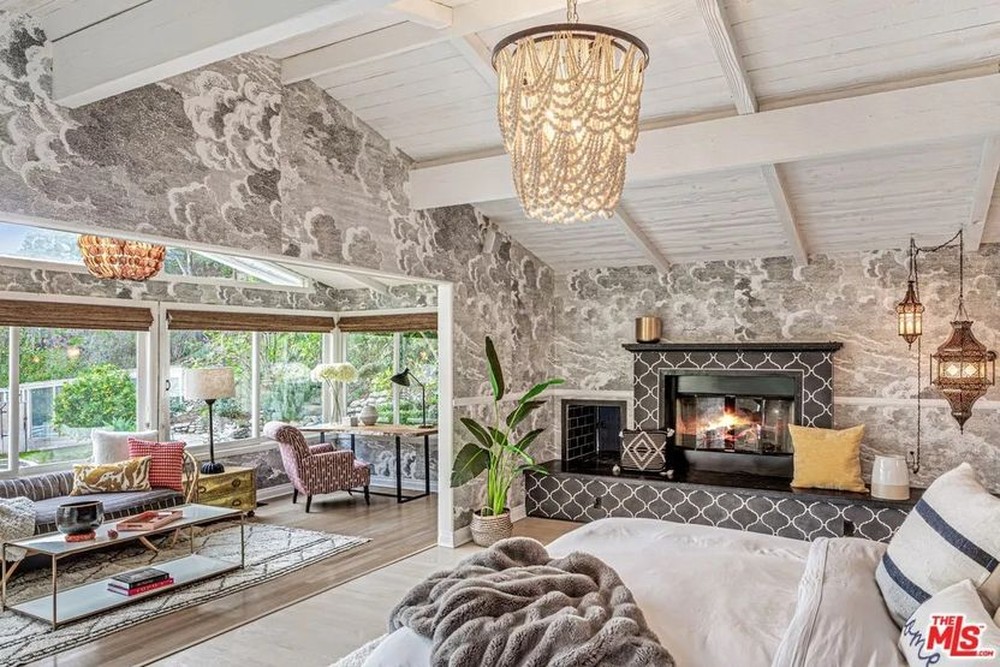 Megan Fox coloca à venda mansão de R$ 22 milhões após problemas com ...