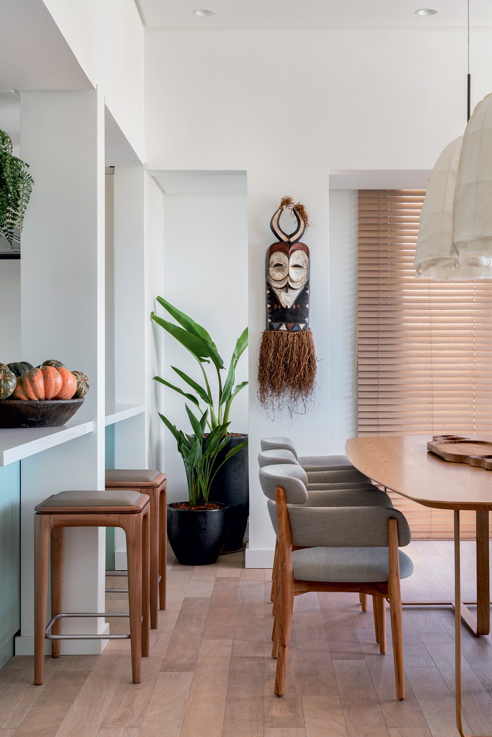 7 ideias para disfarçar o quadro de luz com a decoração