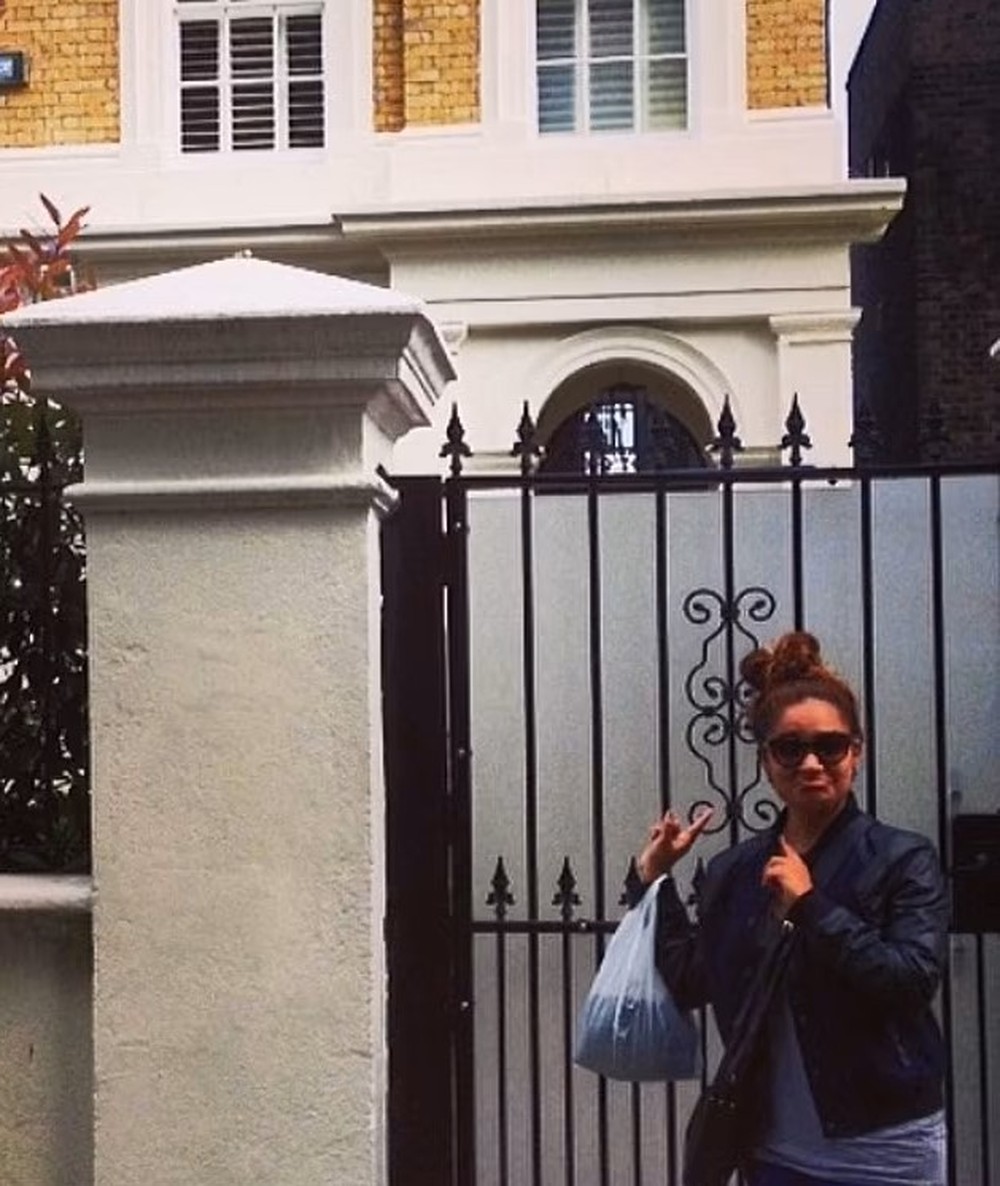 Antiga casa de Amy Winehouse vira ponto turístico em Londres e incomoda ...