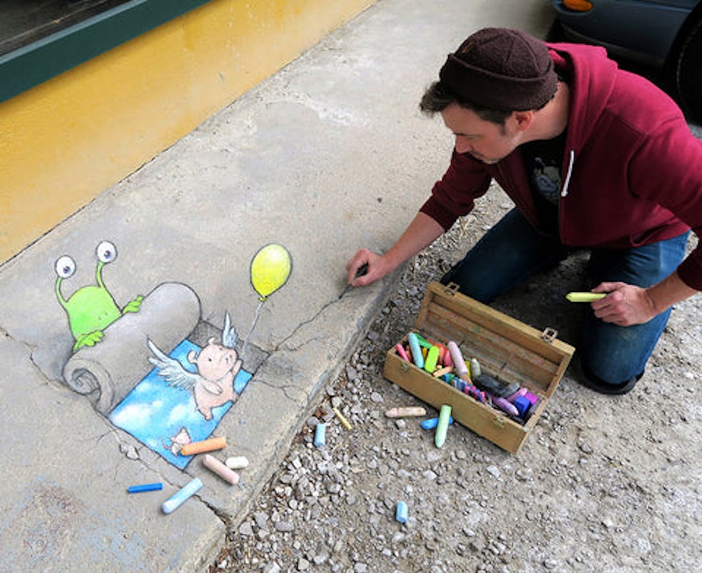 Artista dos EUA usa giz para criar incríveis obras 3D em calçadas