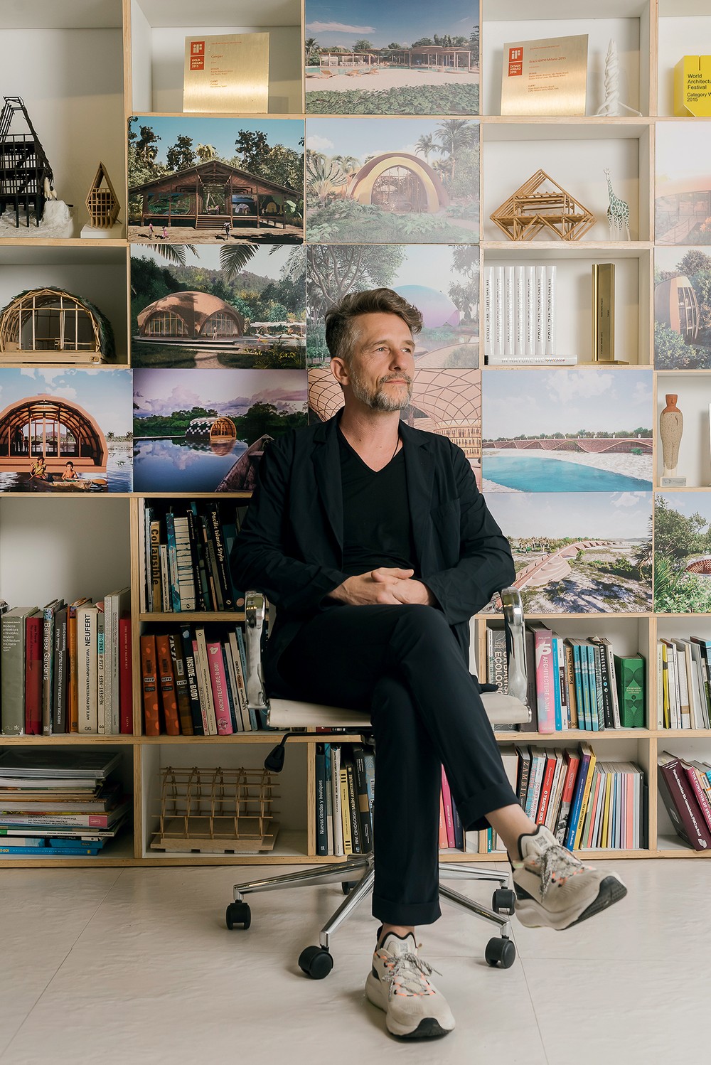 O arquiteto Marko Brajovic fala sobre carreira, natureza e cenografia