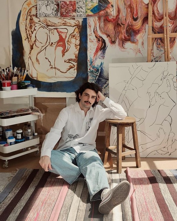 Desejo e silhuetas coloridas se conectam nas pinturas de Hanz Ronald ...