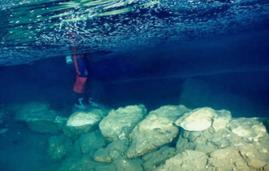 Ponte submersa de 6 mil anos sugere que humanos se estabeleceram no ...