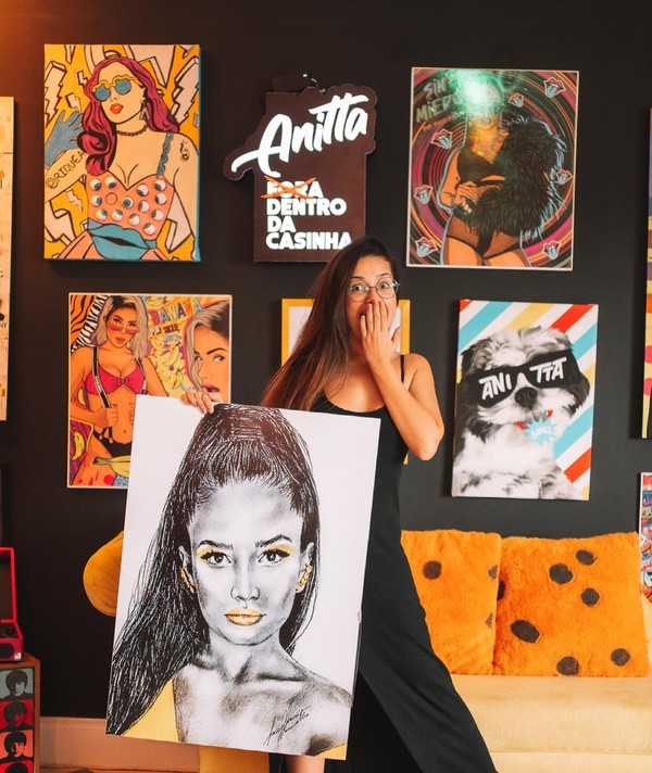 Anitta 30 anos: conheça as casas da cantora e veja fotos!