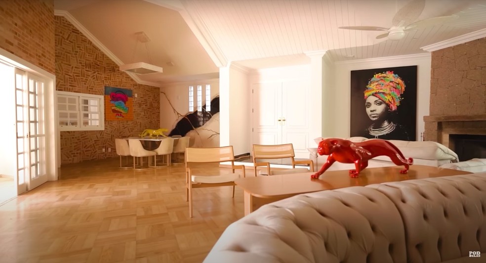 Mansão de MC Ryan tem lago de R$ 5 milhões, piscina, parquinho, horta ...