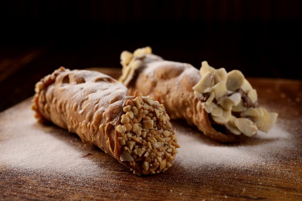 Cannoli: saiba mais sobre o doce italiano e 10 lugares para comê-lo em SP