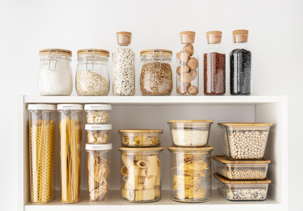 Pote de vidro com tampa: 7 opções para uma despensa bonita e organizada
