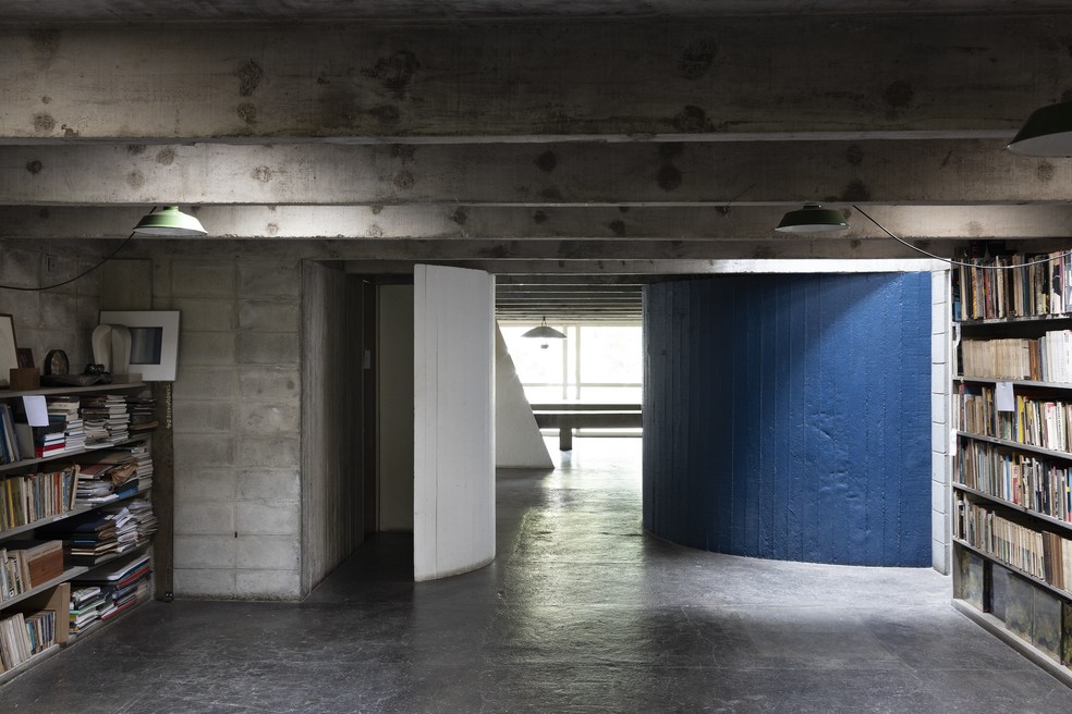 Casa-ateliê de Tomie Ohtake é um marco da arquitetura brutalista de SP