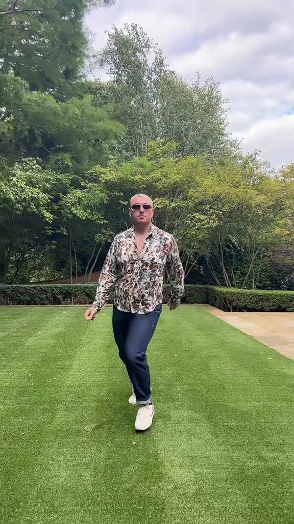 Sam Smith mora em mansão de R$ 74 milhões em Londres; veja jardim e ...