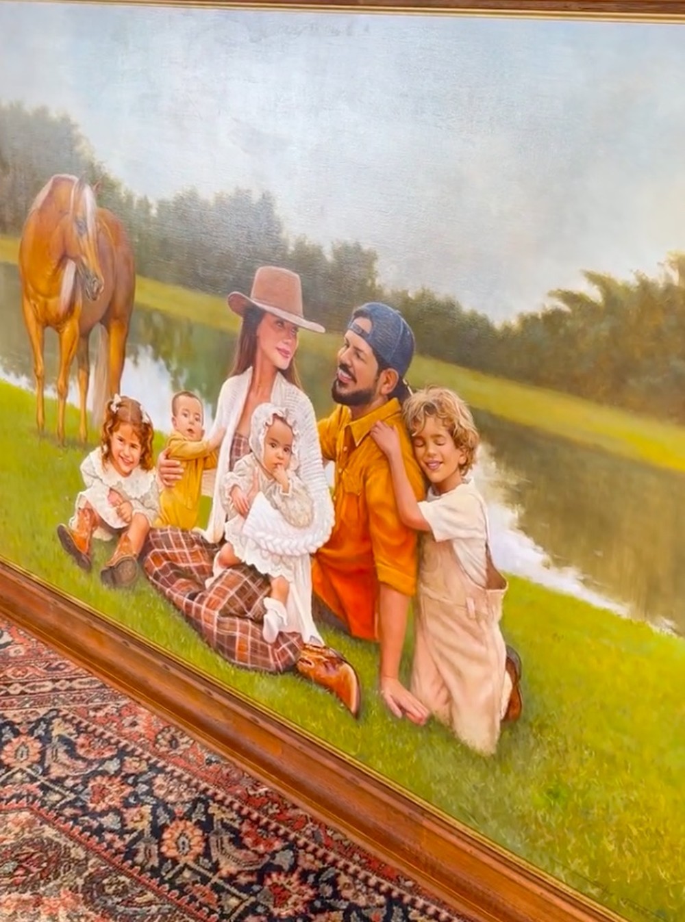 Sorocaba e Biah Rodrigues ganham quadro com pintura super realista da ...