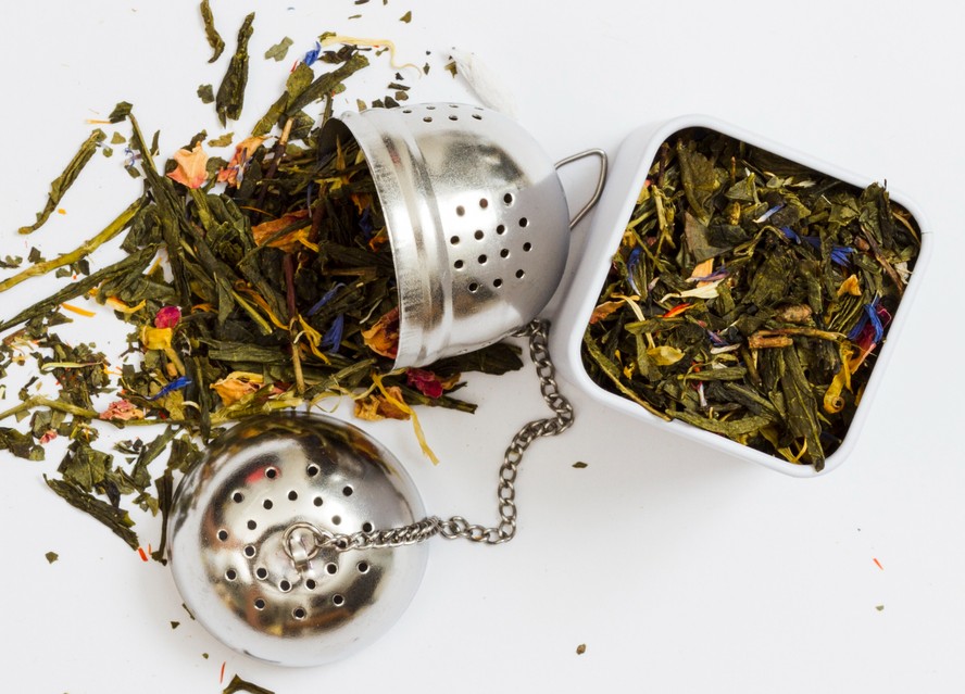 Infusor de chá: 6 opções para usar no copo ou na xícara a partir de R$ 12