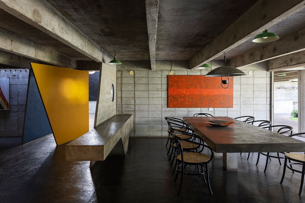 Casa-ateliê de Tomie Ohtake é um marco da arquitetura brutalista de SP