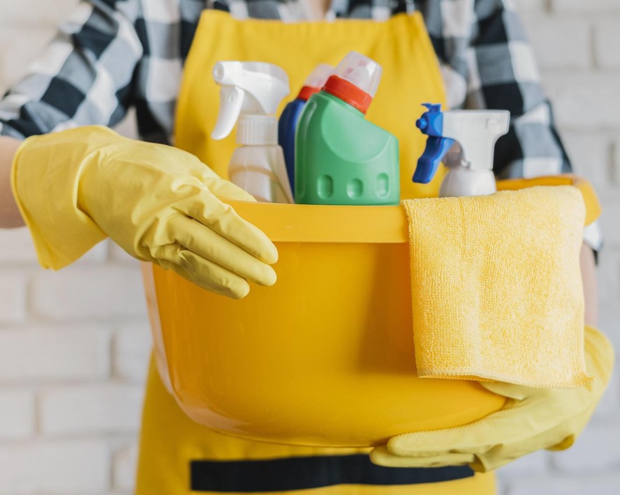 4 produtos de limpeza que são coringas para o dia a dia